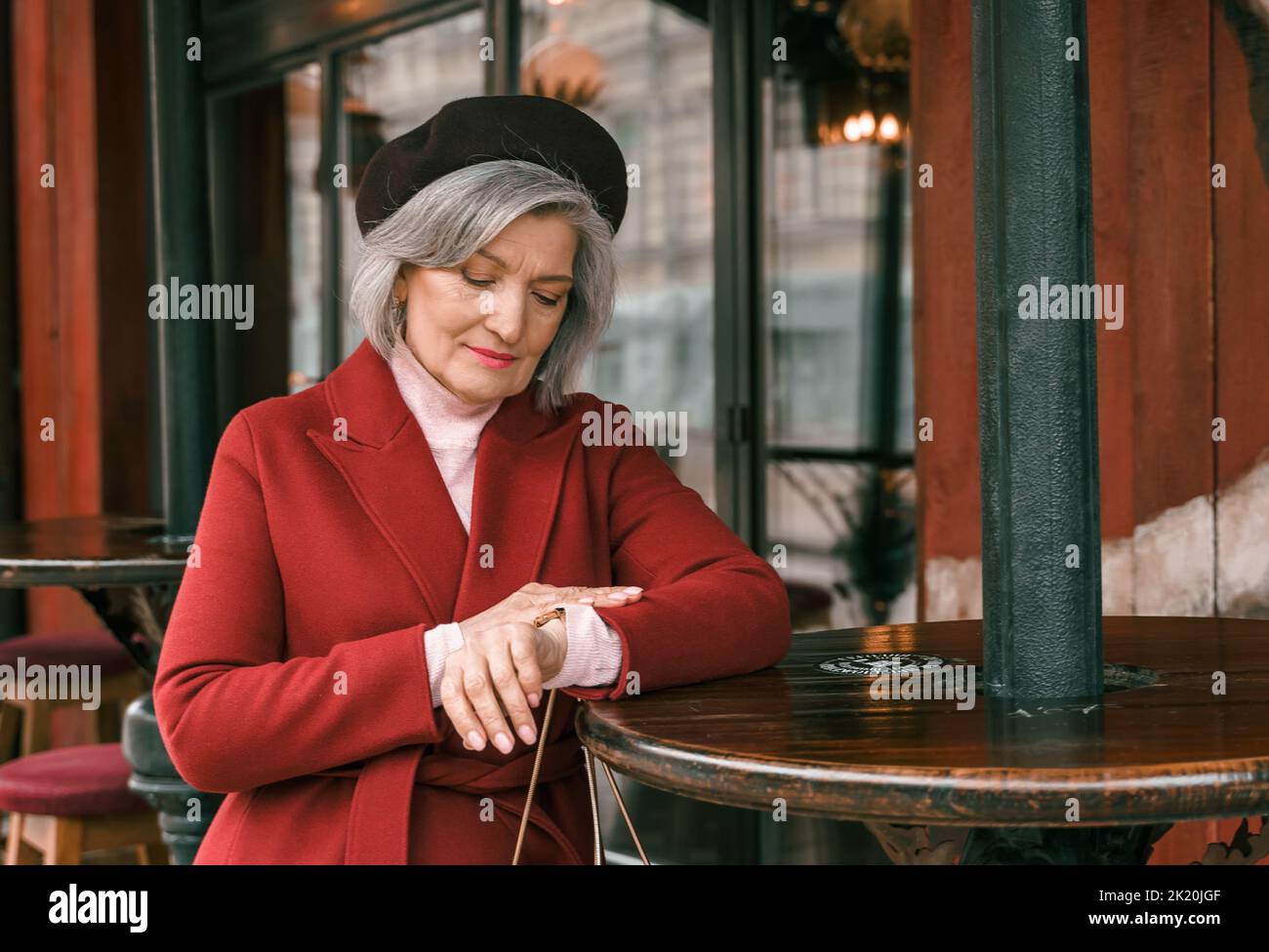 Walking table hi-res stock photography and images - Alamy