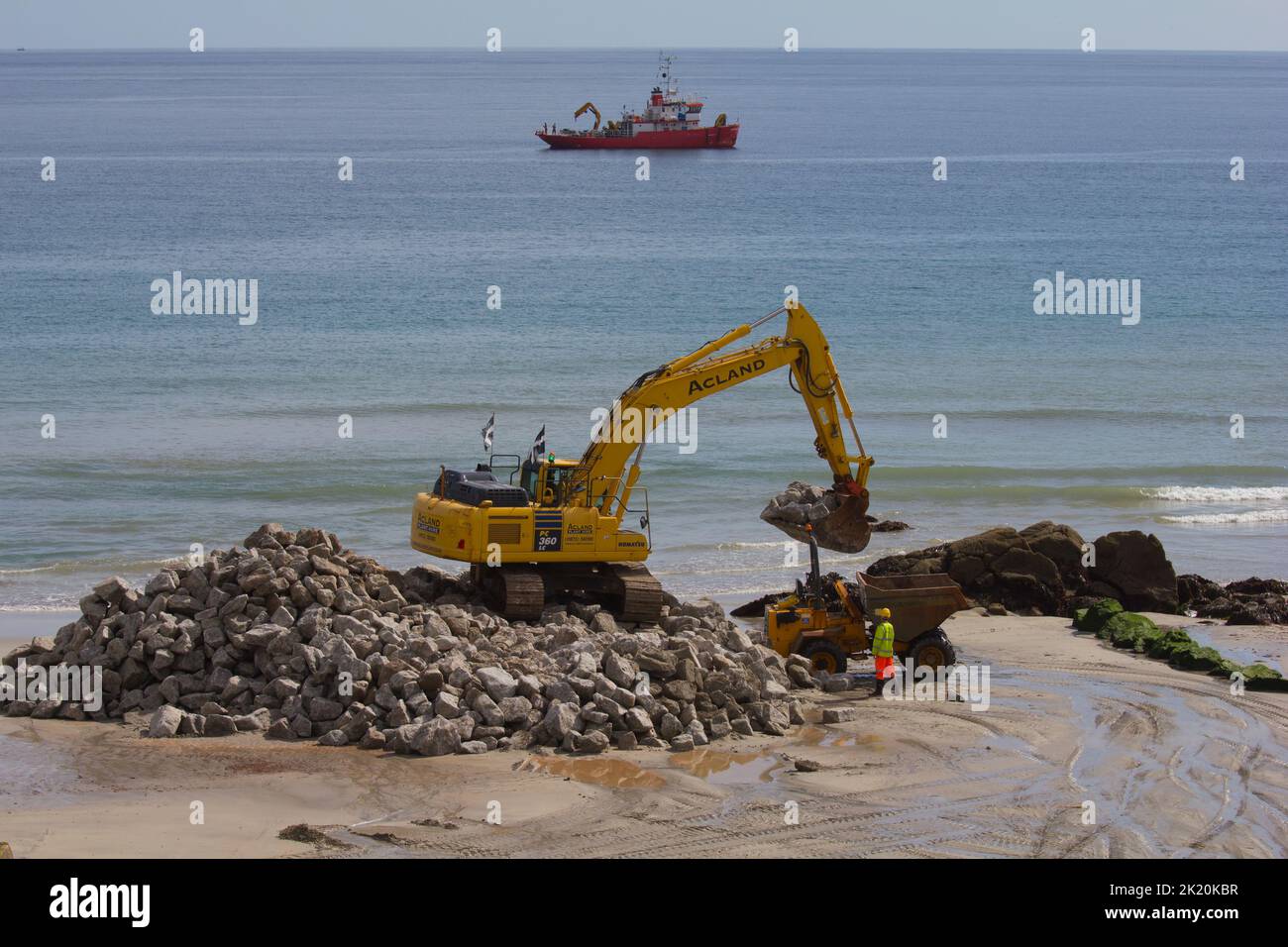 Offloading armour rocks for breakwater construction Coverack Bay and ...