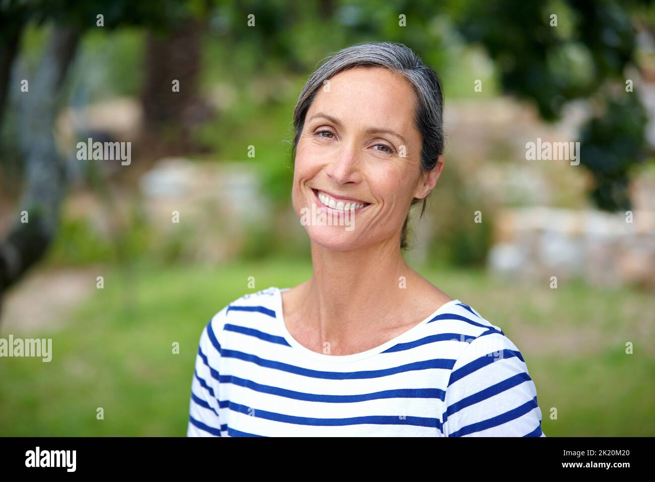 775 Hot Full Figured Women Stock Photos, High-Res Pictures,, 47% OFF