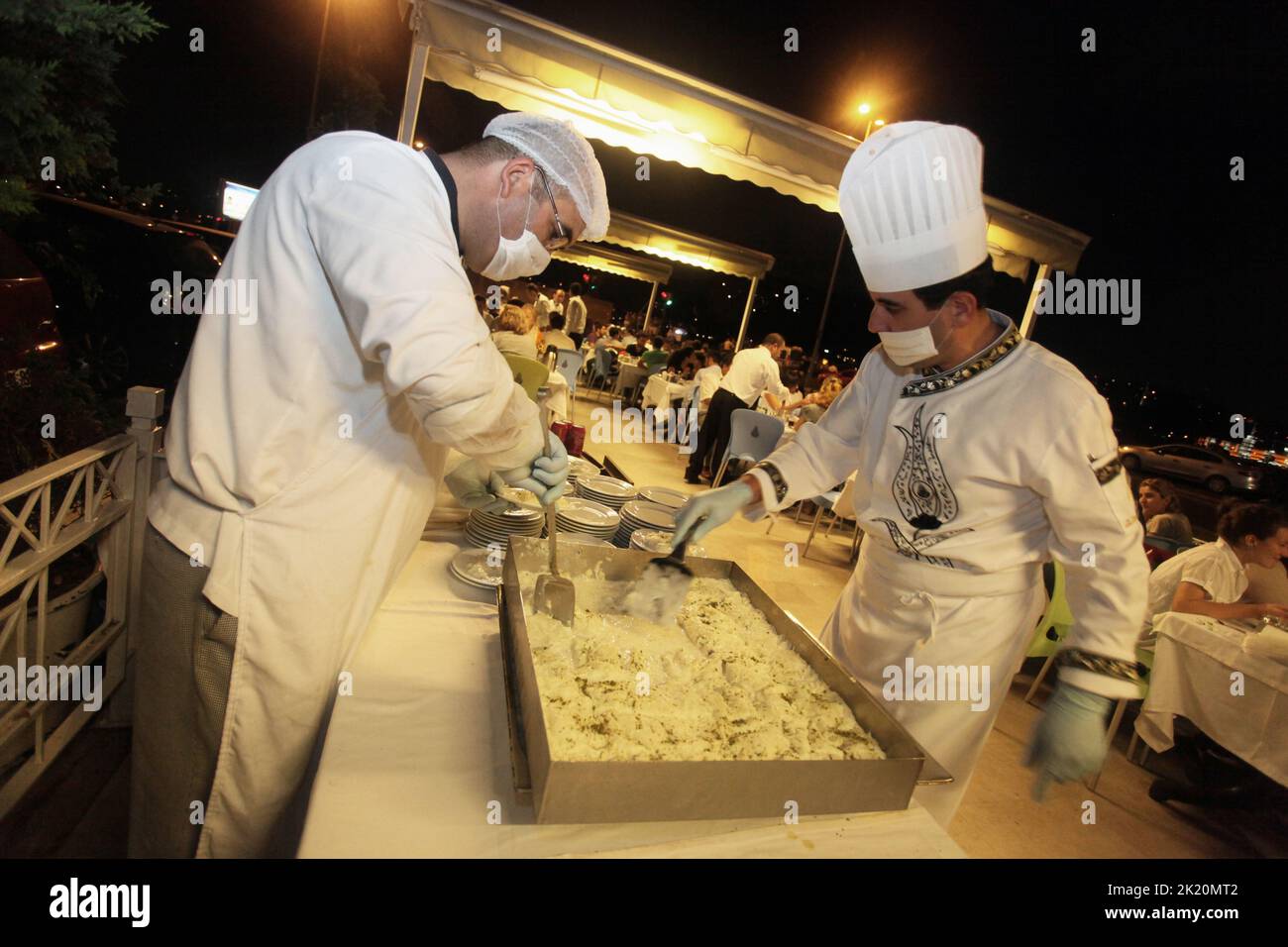 ISTANBUL, TURKEY - AUGUST 10: Turkish chefs preparing famous Turkish ...