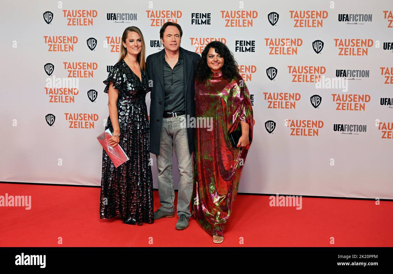 Munich, Germany. 21st Sep, 2022. The actress Marie Burchard (l-r) the ...