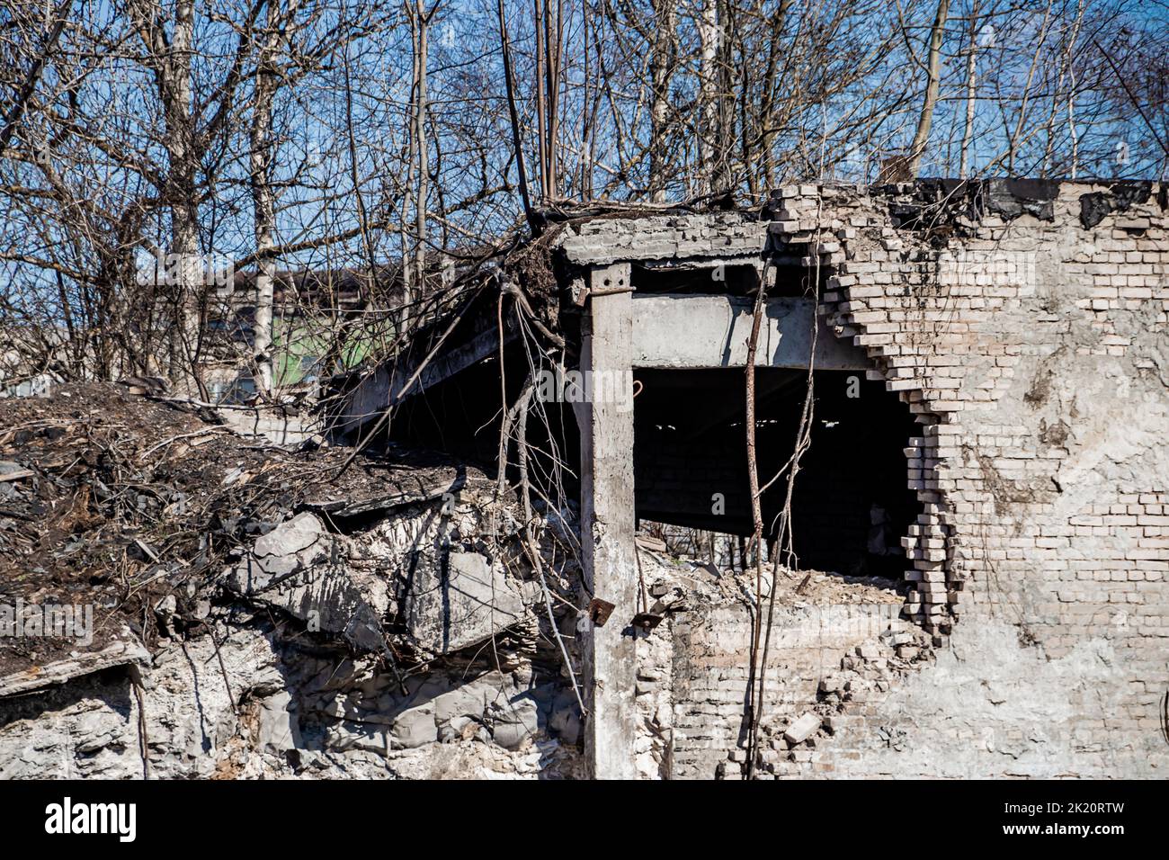 Destroyed building. Break in a brick wall. Demolition of old house ...