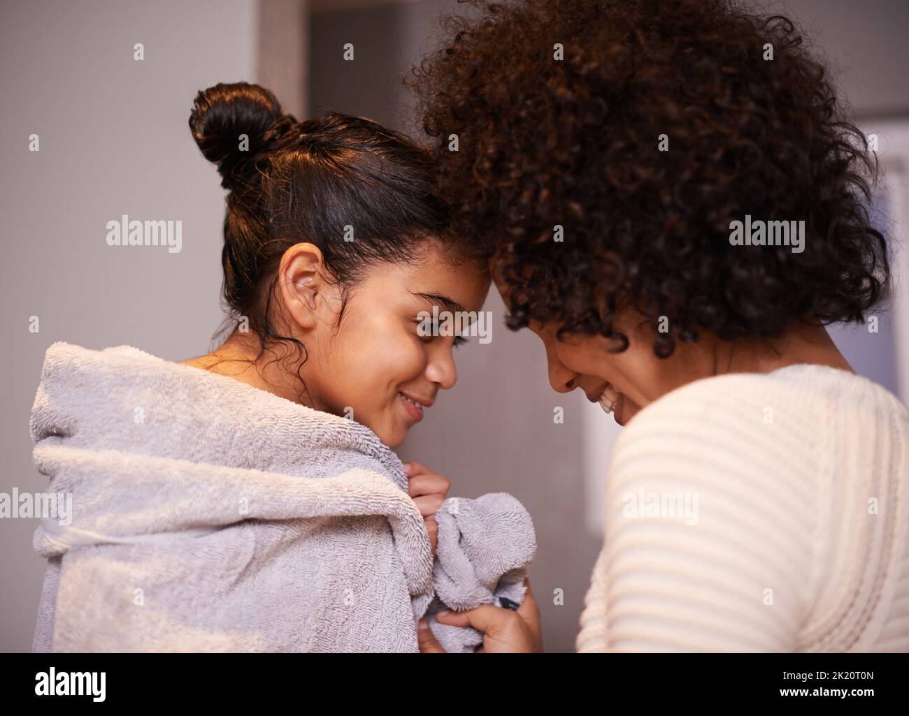 Drying hair with a towel hi-res stock photography and images - Alamy