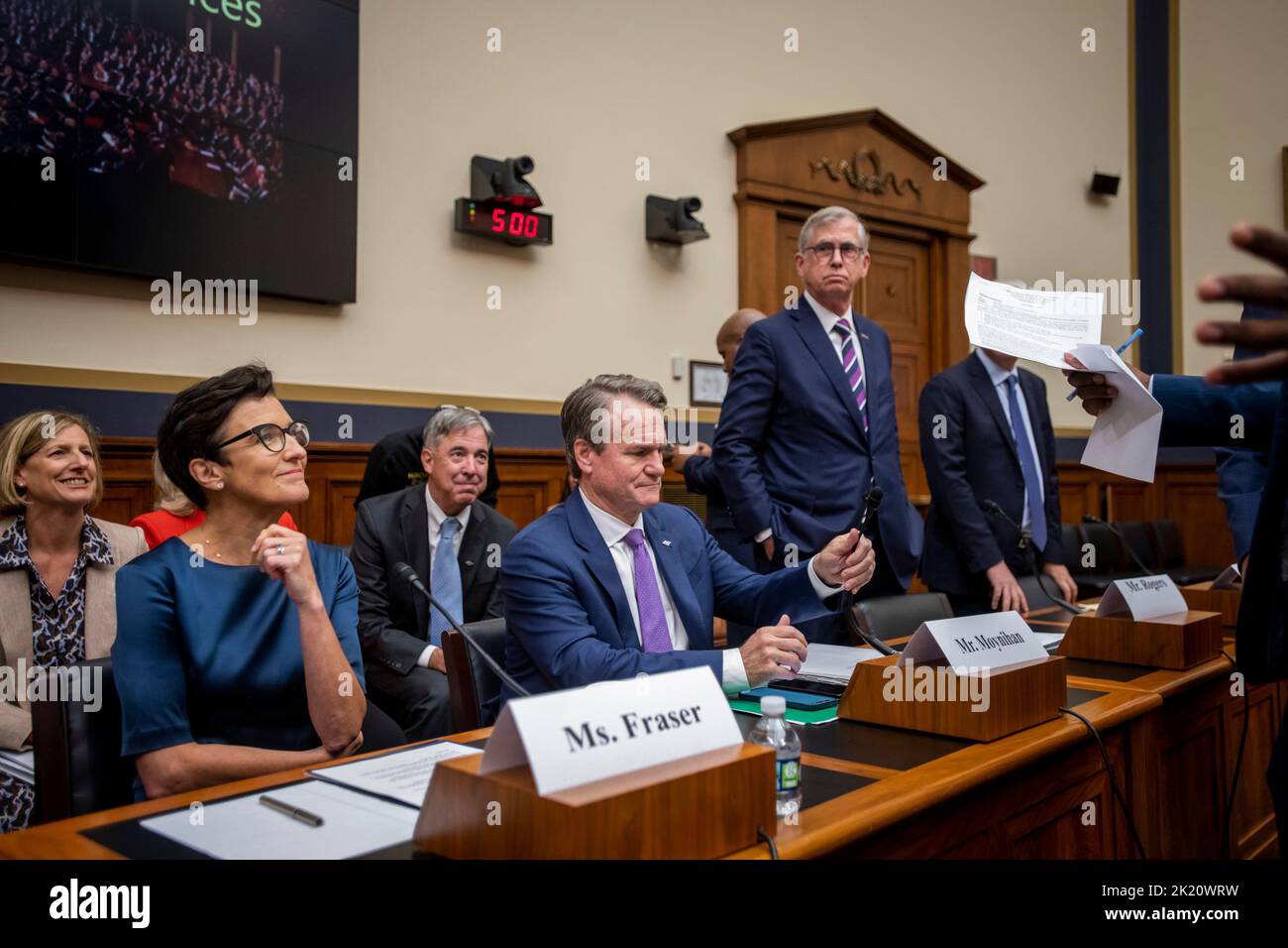 Truist bank building hi-res stock photography and images - Alamy