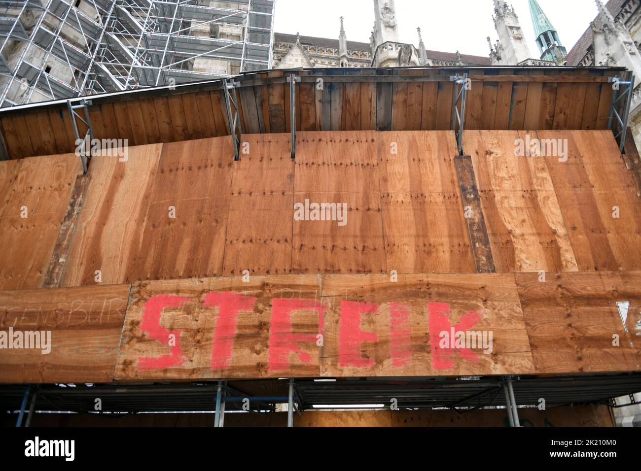 Construction stoppage hi-res stock photography and images - Alamy