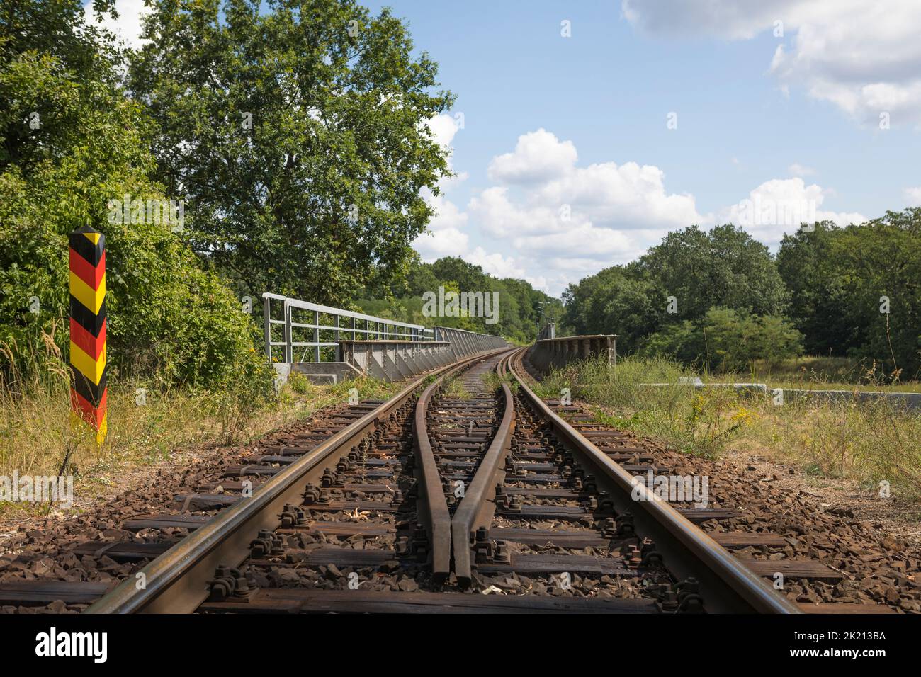 Border transportation hi-res stock photography and images - Alamy