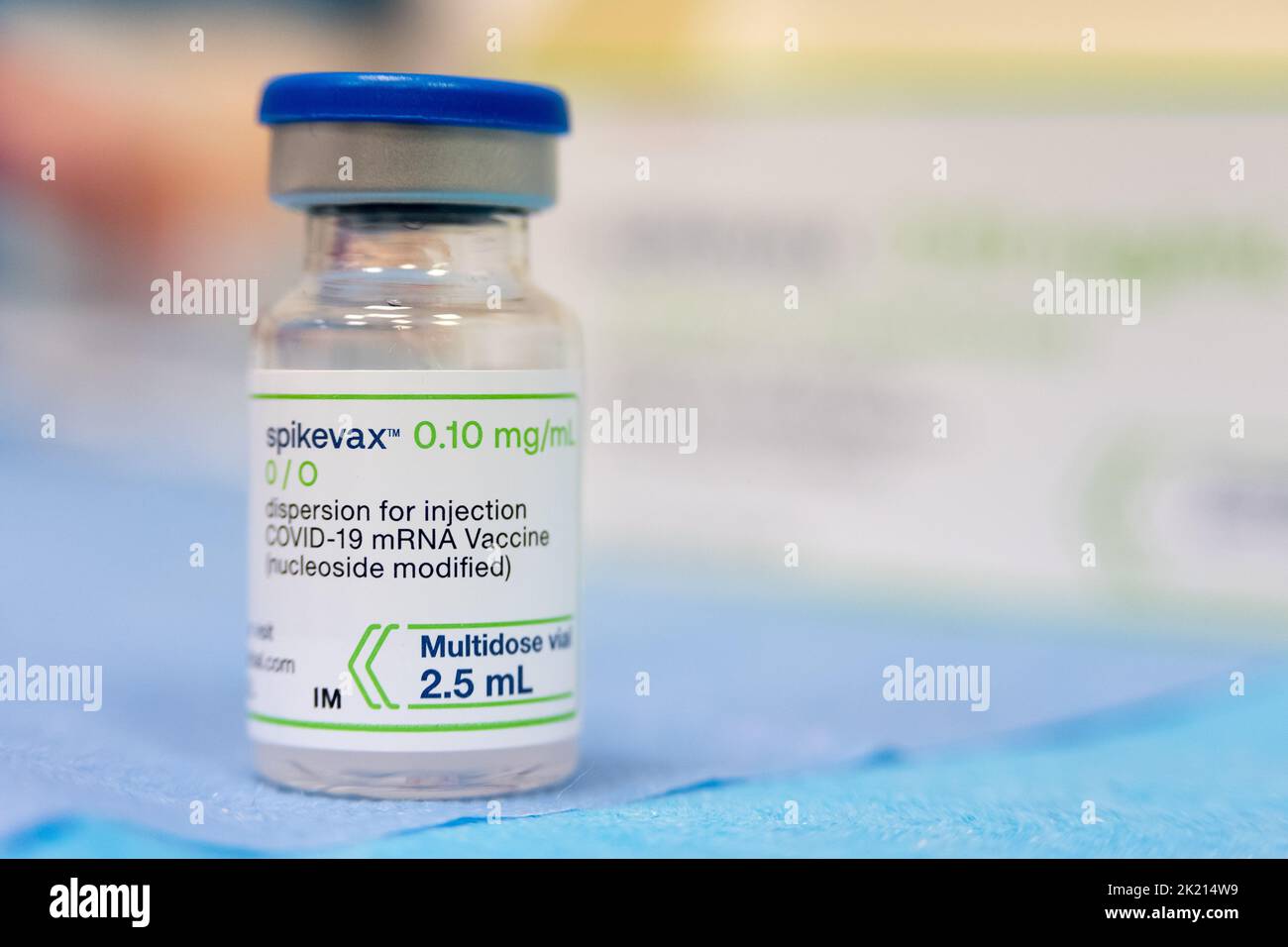 Spikevax booster hi-res stock photography and images - Alamy