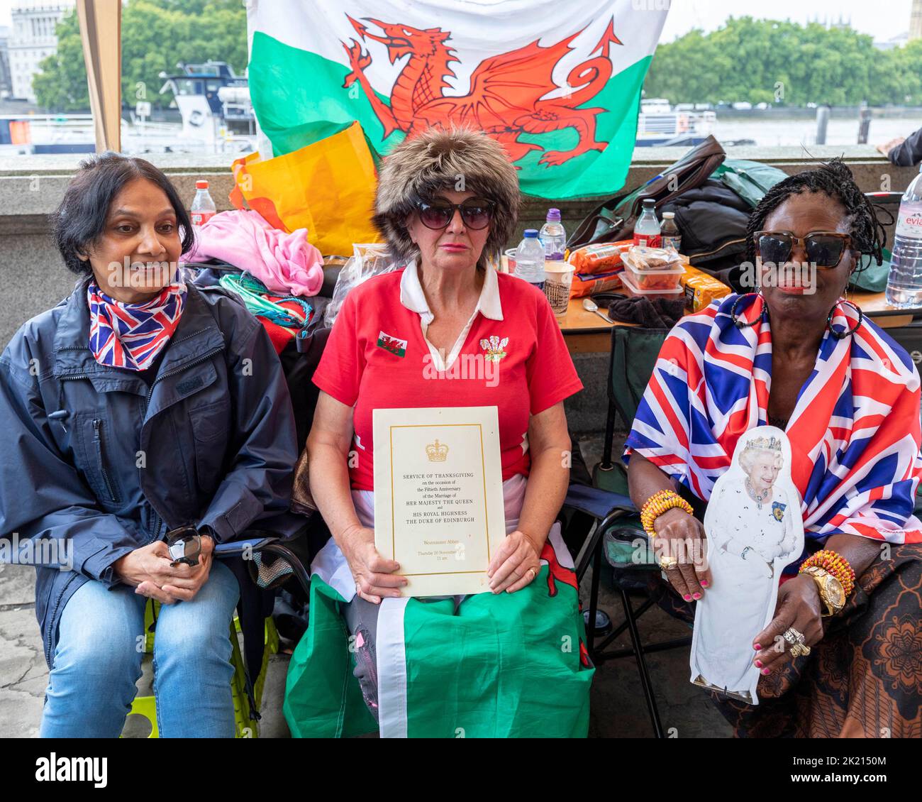Super Royal fans camp along River Thames opposite the Parliament today ...