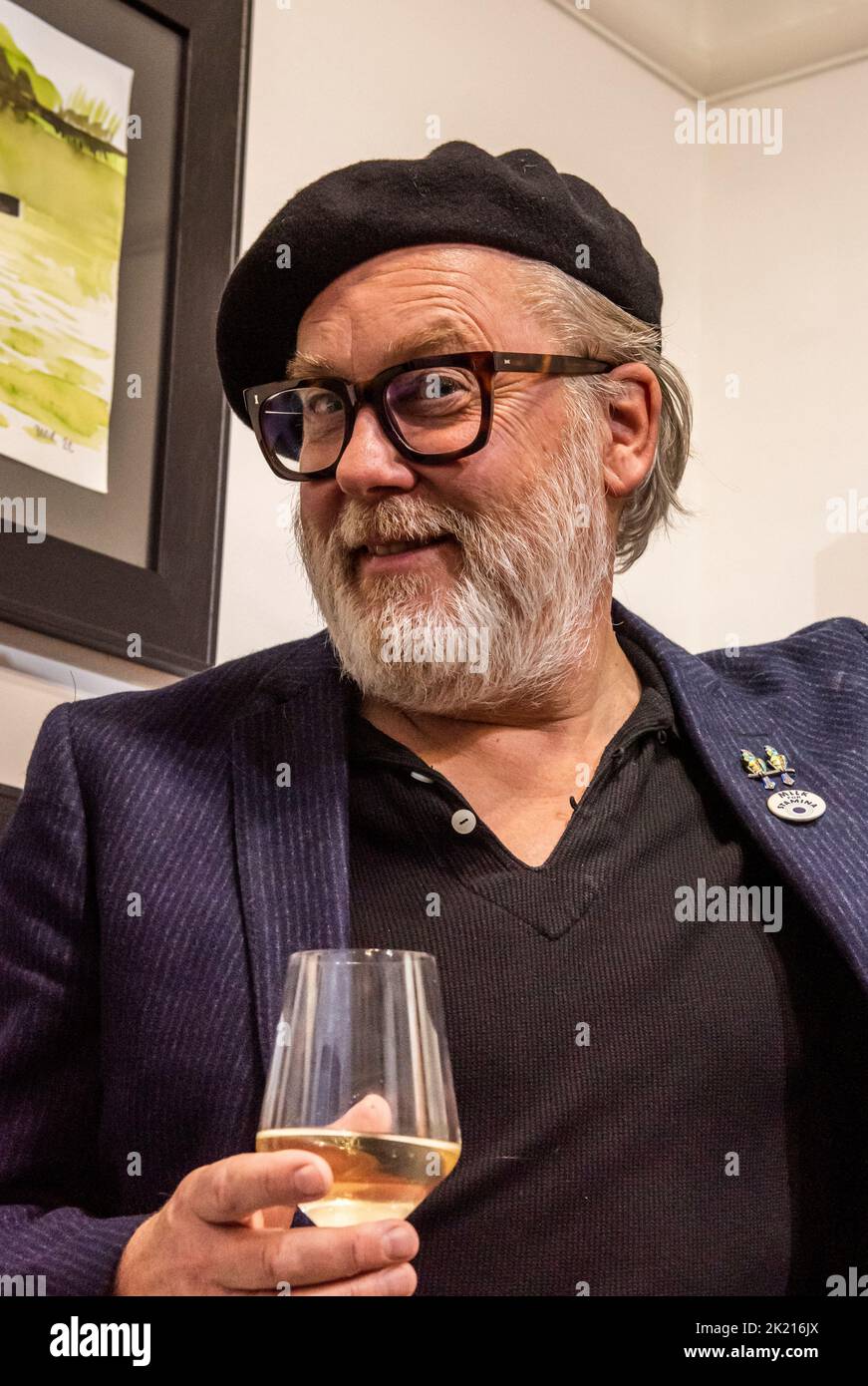 Harrogate, 21th September 2022. Jim Moir, aka Vic Reeves, posing with ...