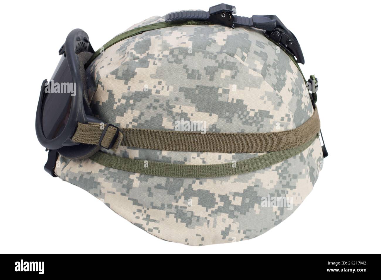 us army kevlar helmet with goggles isolated on white Stock Photo - Alamy