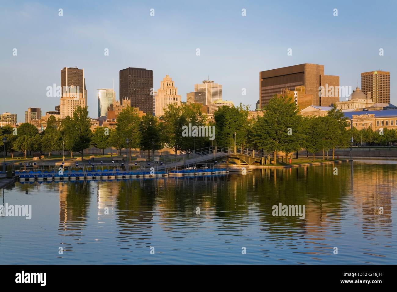 Montreal bassin bonsecours hi-res stock photography and images - Alamy