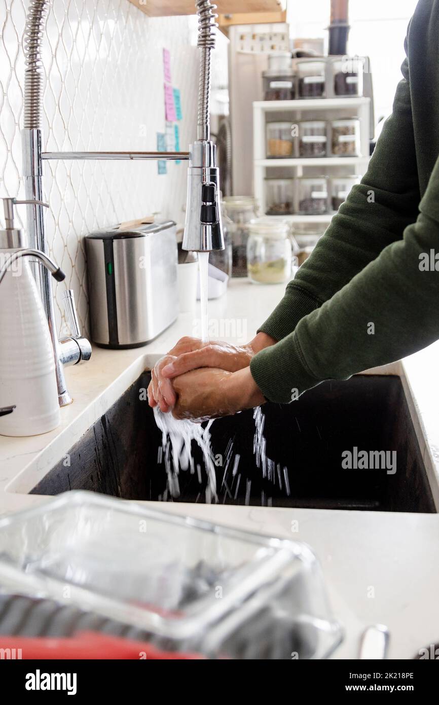 Male barista hi-res stock photography and images - Alamy