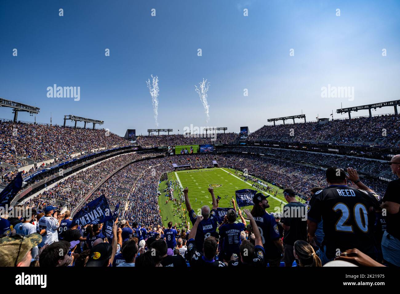 Army stadium flag hi-res stock photography and images - Alamy