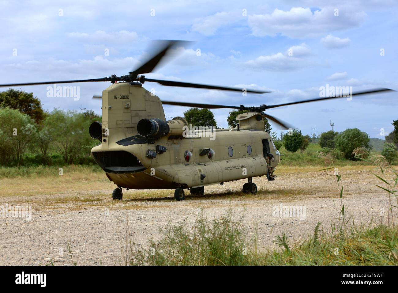 Soldiers from B Co. 3-2 General Support Aviation Battalion, 2nd Combat ...