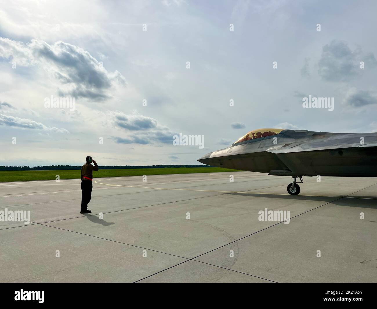 A U.S. Air Force crew chief assigned to the 90th Expeditionary Fighter ...