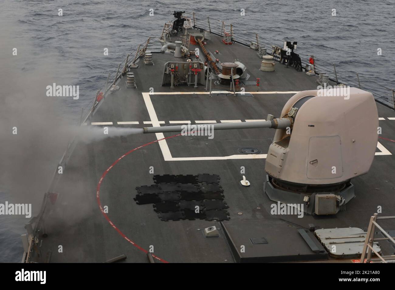 220917-N-AL206-1164 ATLANTIC OCEAN (Sept. 18, 2022) The Arleigh Burke ...