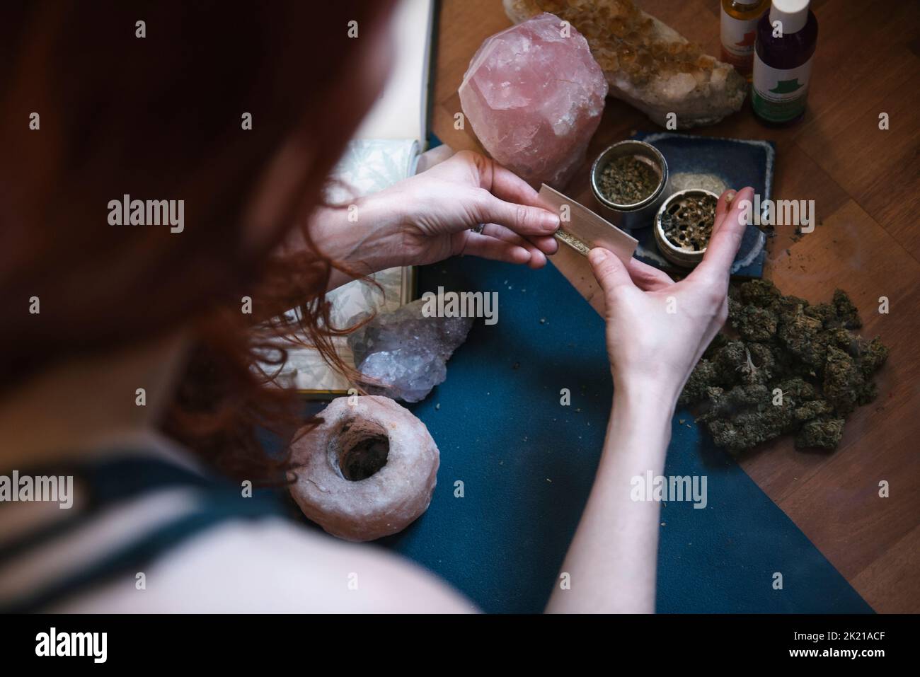 Marijuana woman hi-res stock photography and images - Alamy