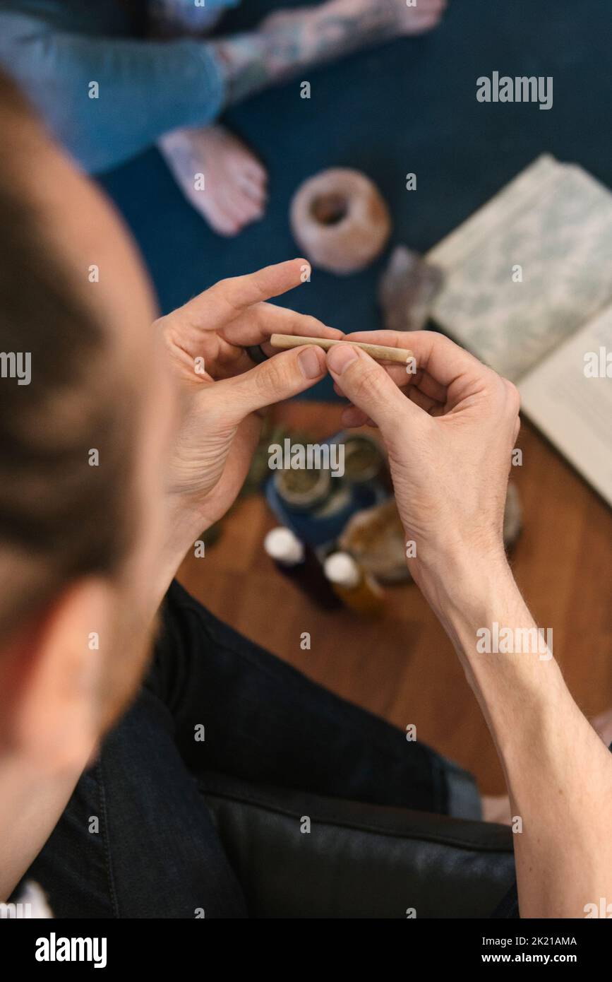 Marijuana joint hi-res stock photography and images - Alamy