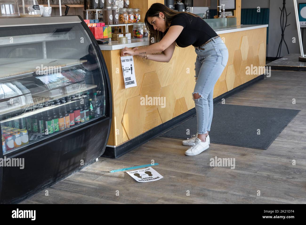 Safety distance hi-res stock photography and images - Alamy