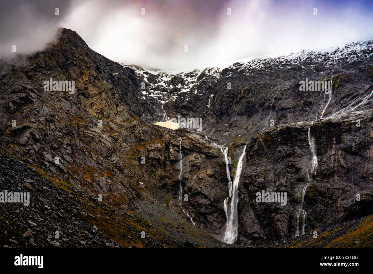 Fiordland national park waterfalls hi-res stock photography and images ...