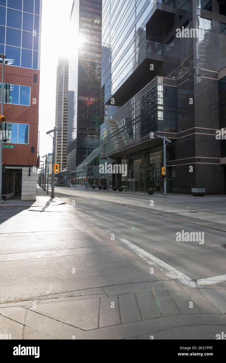 Empty city streets hi-res stock photography and images - Alamy