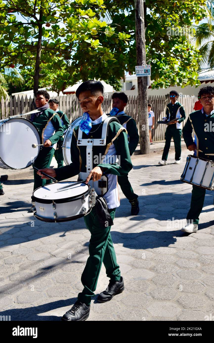 The marching band of the San Pedro High School parading in the San ...