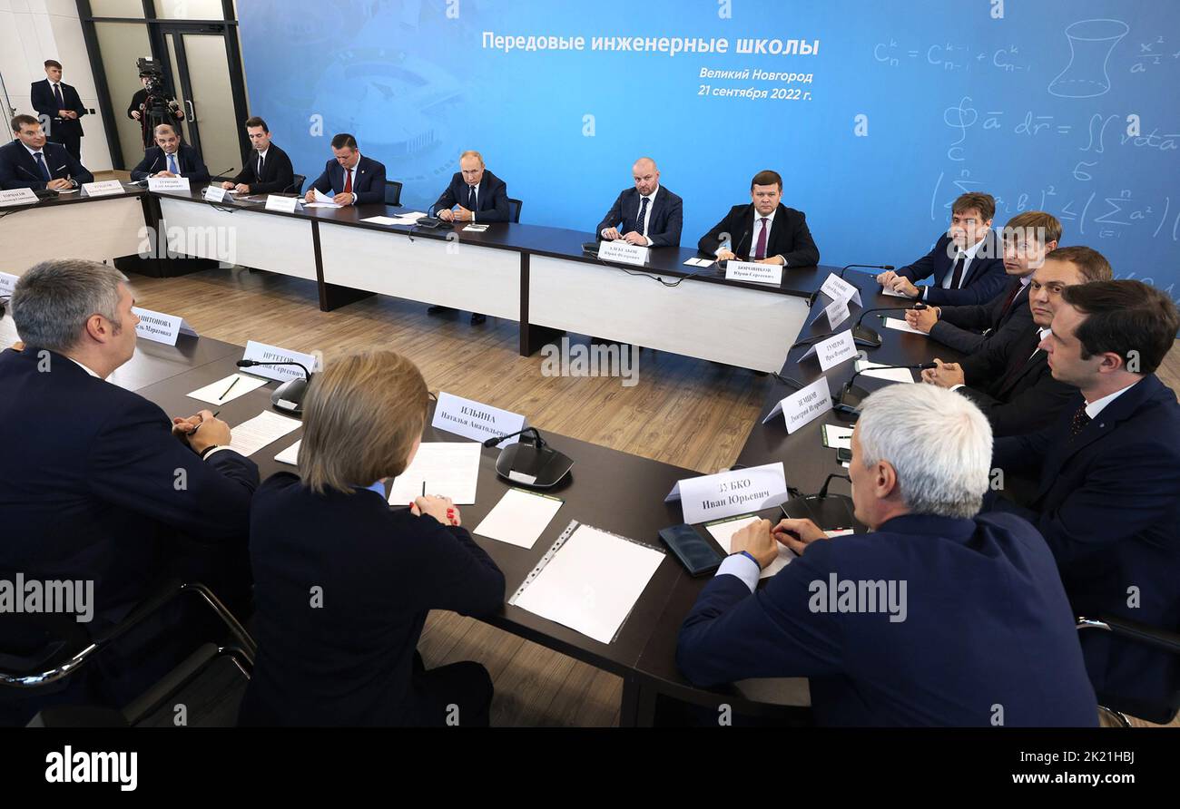 Novgorod school hi-res stock photography and images - Alamy