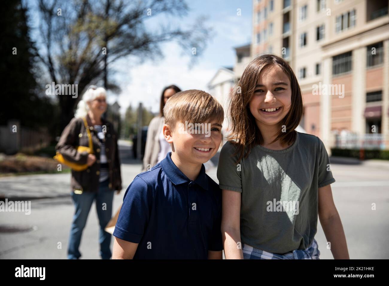 Happy sister and brother hi-res stock photography and images - Alamy