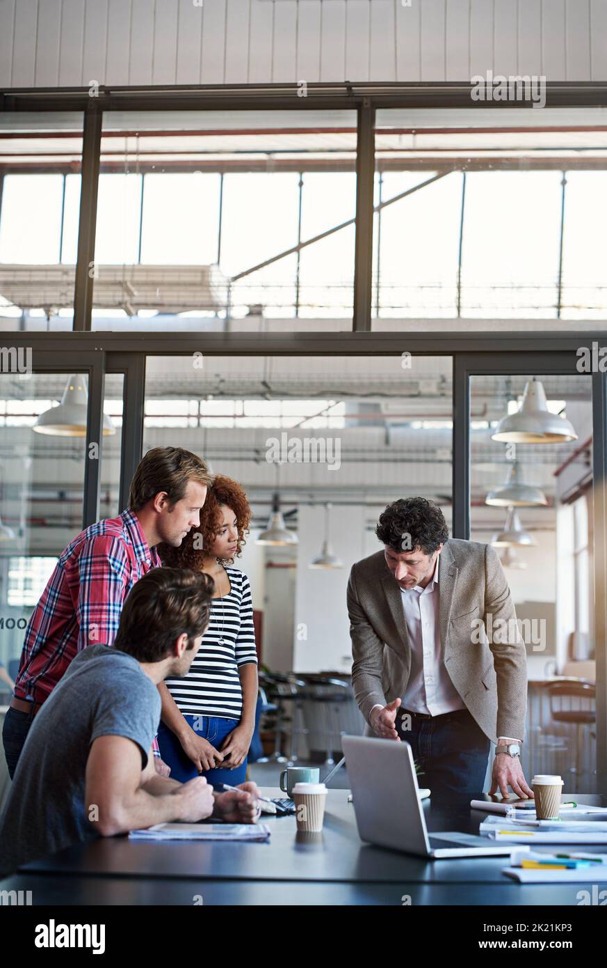 Office process hi-res stock photography and images - Alamy