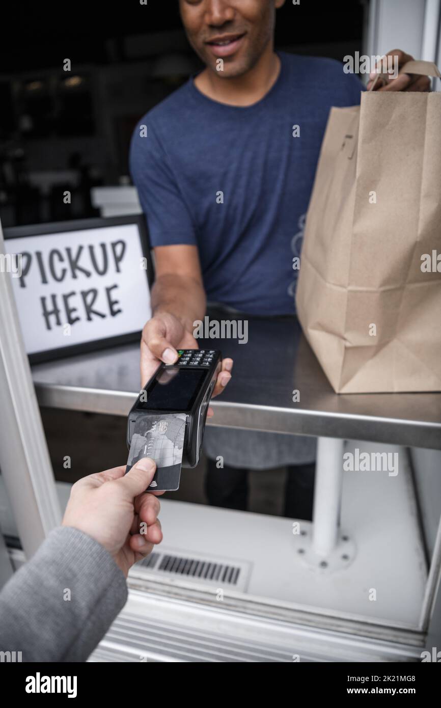 Pickup pay window hi-res stock photography and images - Alamy