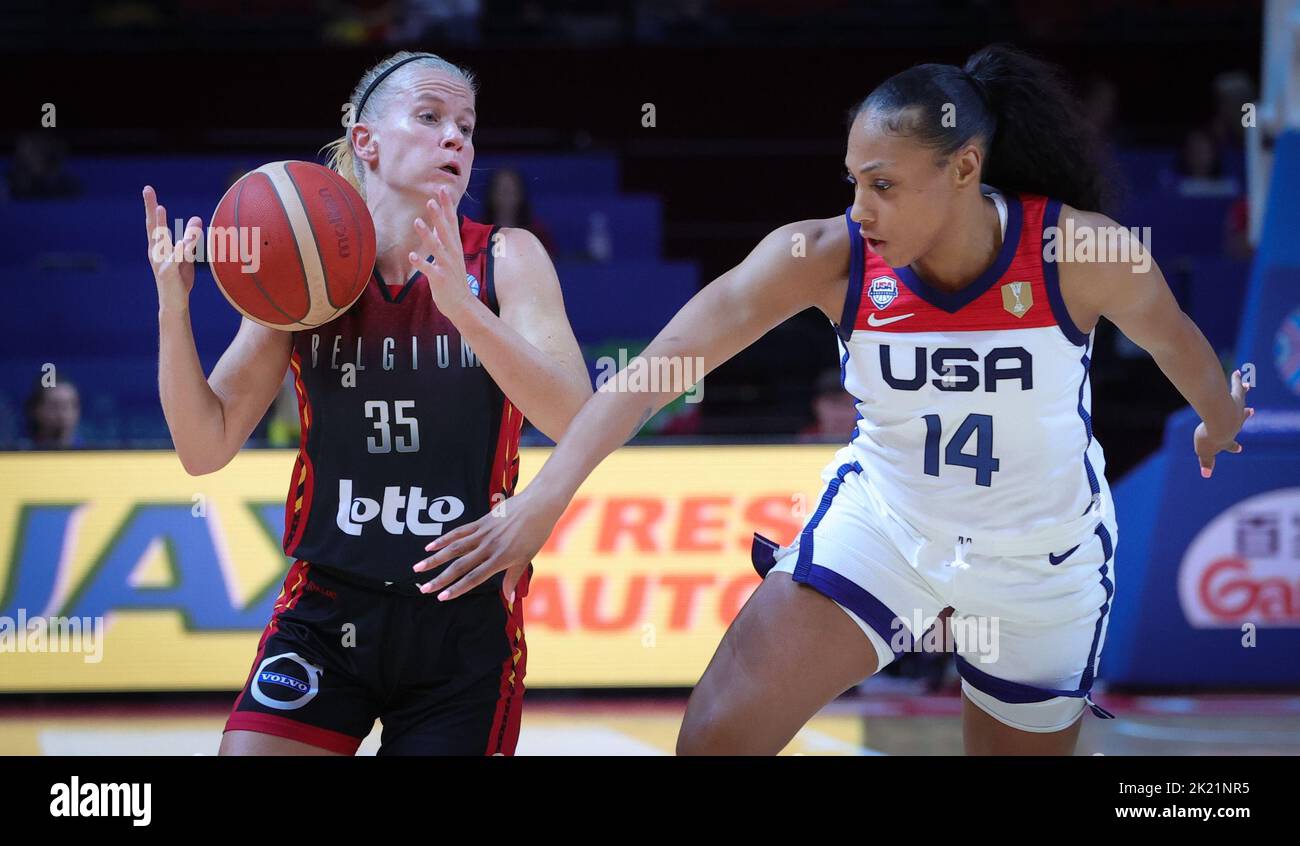 Belgium's Julie Vanloo and American Betnijah Laney fight for the ball ...