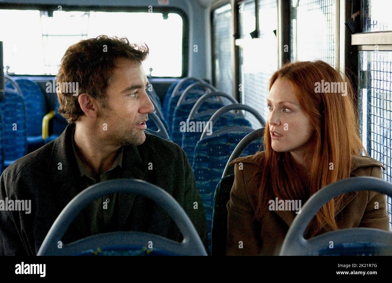 CLIVE OWEN, JULIANNE MOORE, CHILDREN OF MEN, 2006 Stock Photo - Alamy