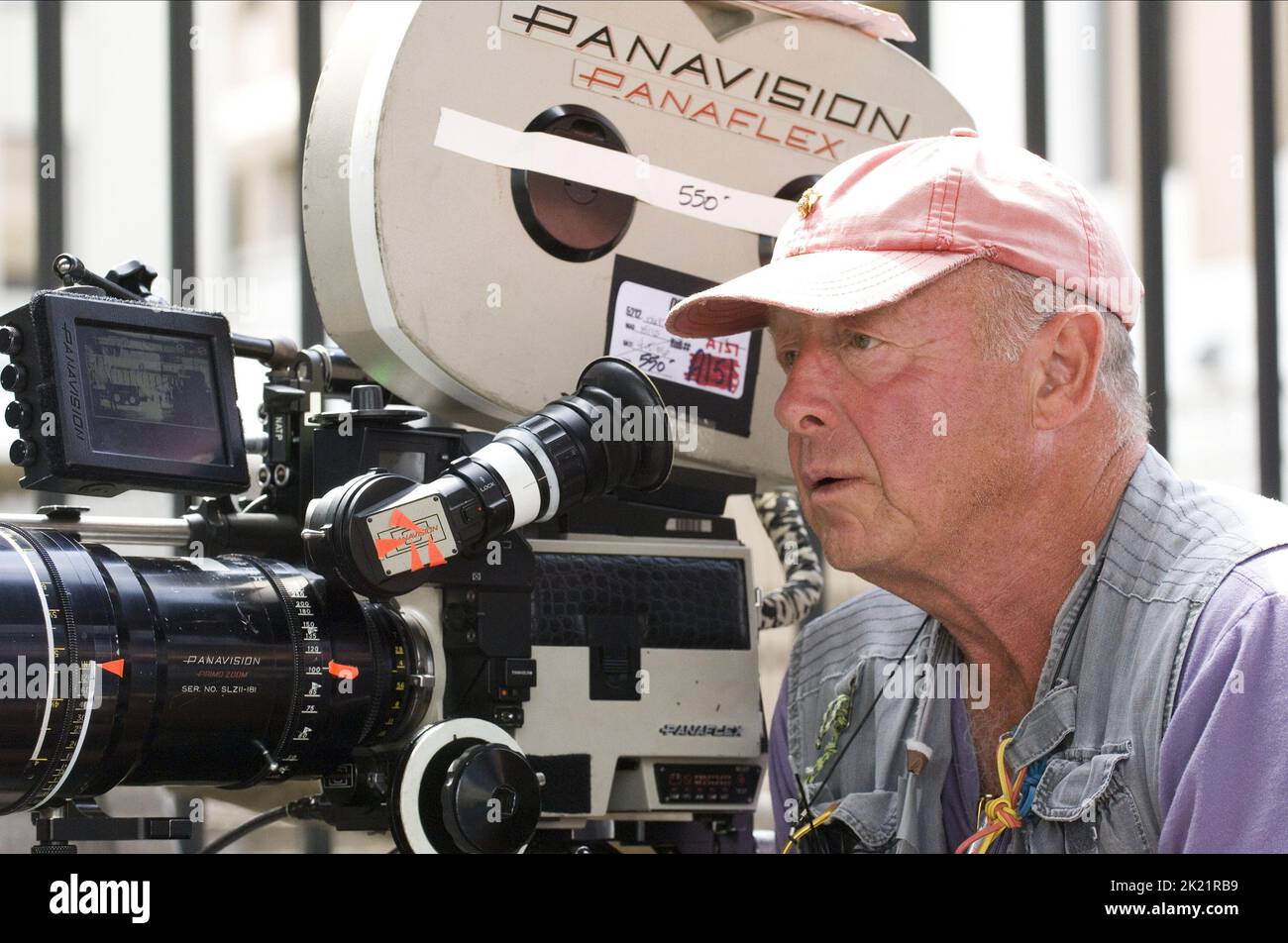 TONY SCOTT, DEJA VU, 2006 Stock Photo - Alamy