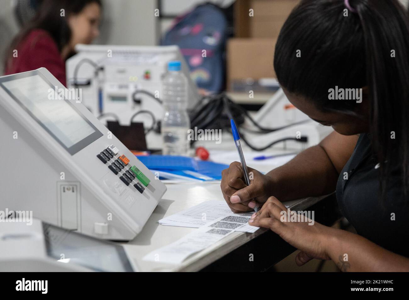 Brazil voting machine hi-res stock photography and images - Alamy