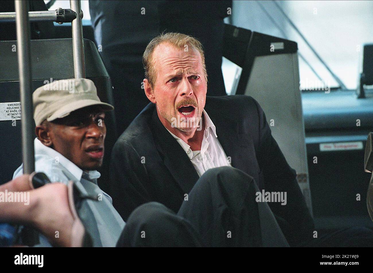 MOS DEF, BRUCE WILLIS, 16 BLOCKS, 2006 Stock Photo - Alamy