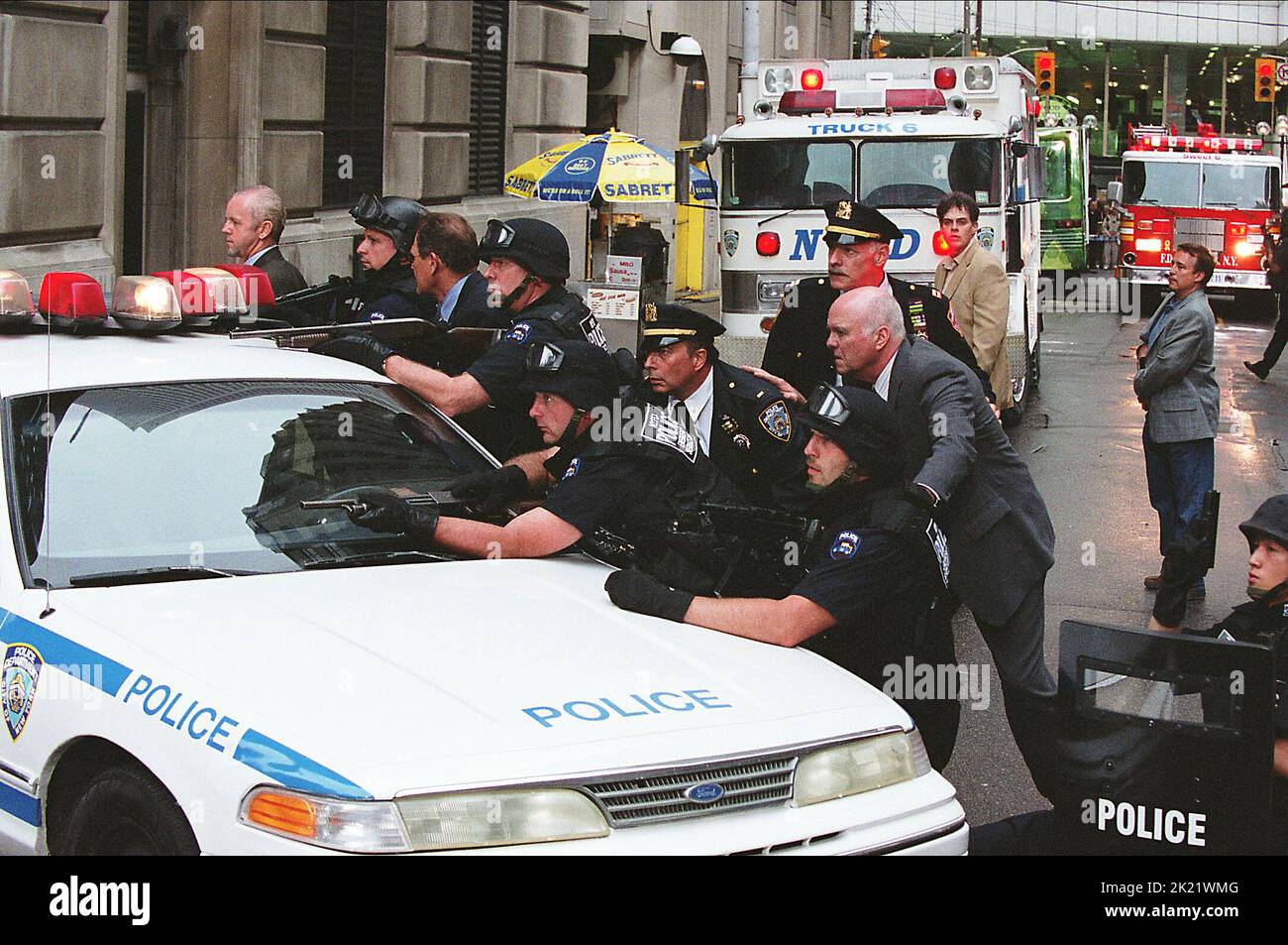 STREET SCENE, 16 BLOCKS, 2006 Stock Photo - Alamy