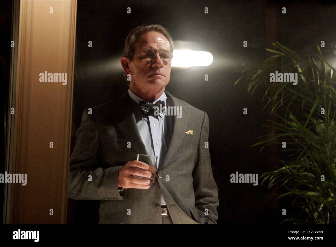 TOMMY LEE JONES, A PRAIRIE HOME COMPANION, 2006 Stock Photo - Alamy