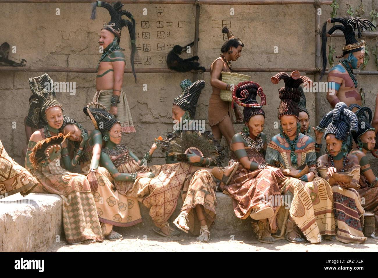 MAYAN TRIBESPEOPLE, APOCALYPTO, 2006 Stock Photo - Alamy