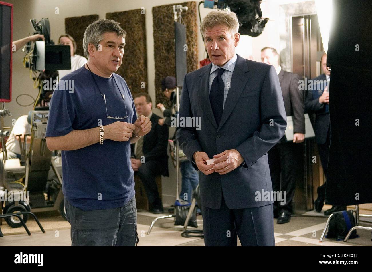 RICHARD LONCRAINE, HARRISON FORD, FIREWALL, 2006 Stock Photo - Alamy