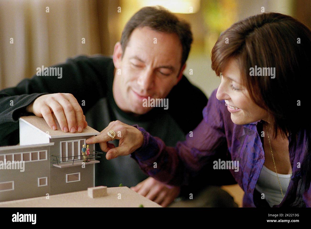 JASON ISAACS, CATHERINE KEENER, FRIENDS WITH MONEY, 2006 Stock Photo ...
