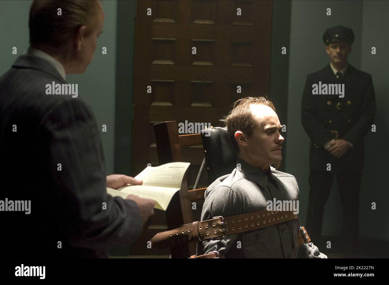 Electric chair film hi-res stock photography and images - Alamy