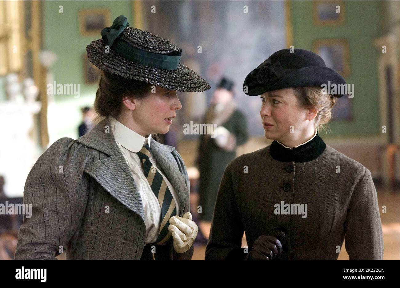 EMILY WATSON, RENEE ZELLWEGER, MISS POTTER, 2006 Stock Photo - Alamy