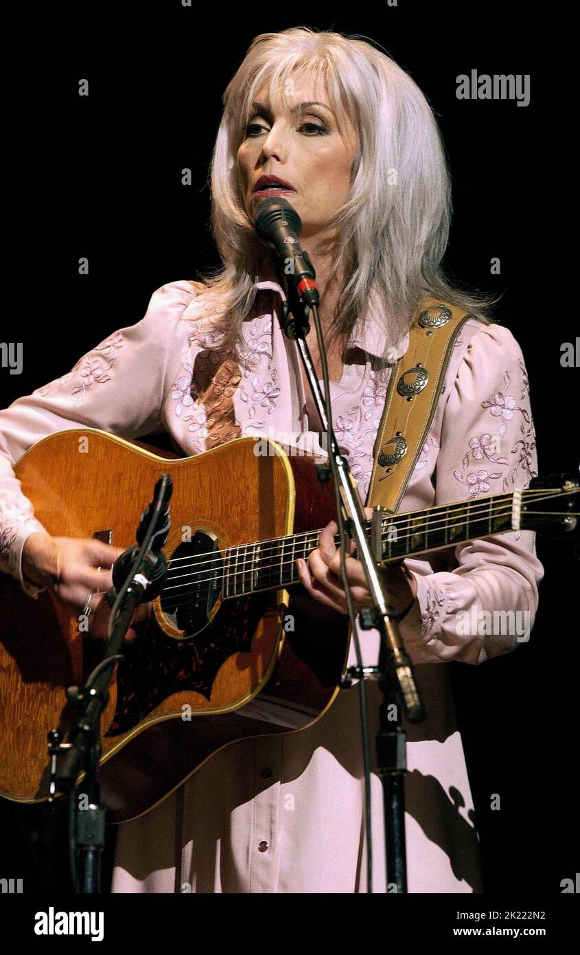 Emmylou Harris Young