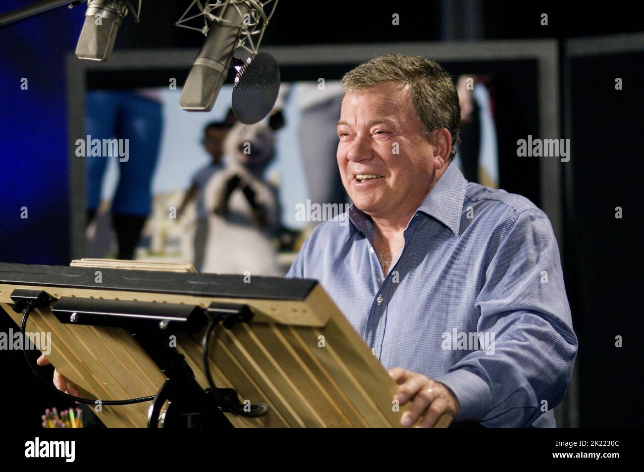 WILLIAM SHATNER, OVER THE HEDGE, 2006 Stock Photo - Alamy