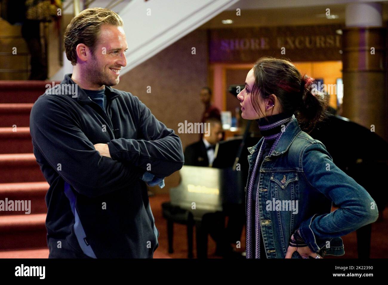 JOSH LUCAS, MIA MAESTRO, POSEIDON, 2006 Stock Photo - Alamy