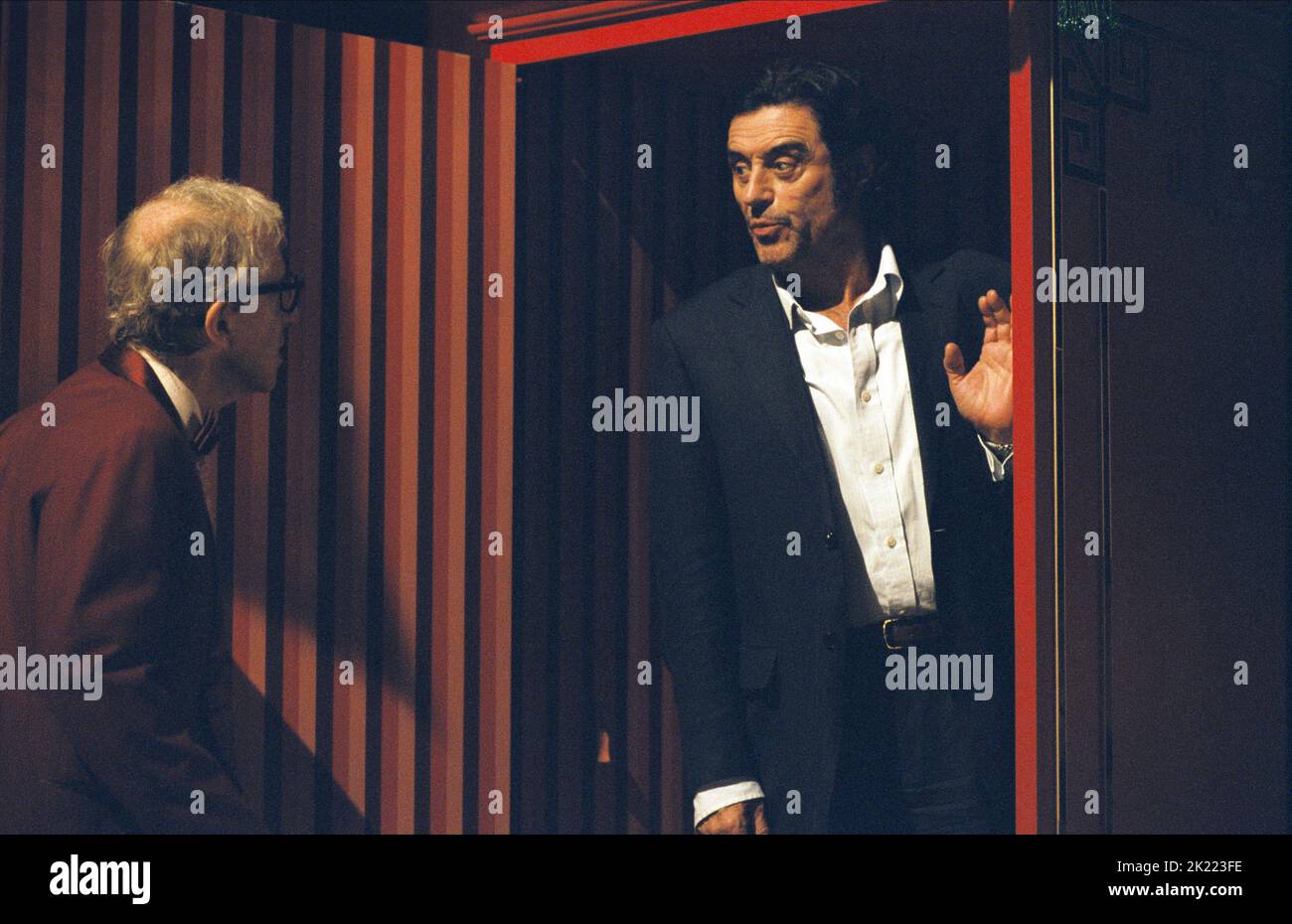 WOODY ALLEN, IAN MCSHANE, SCOOP, 2006 Stock Photo - Alamy