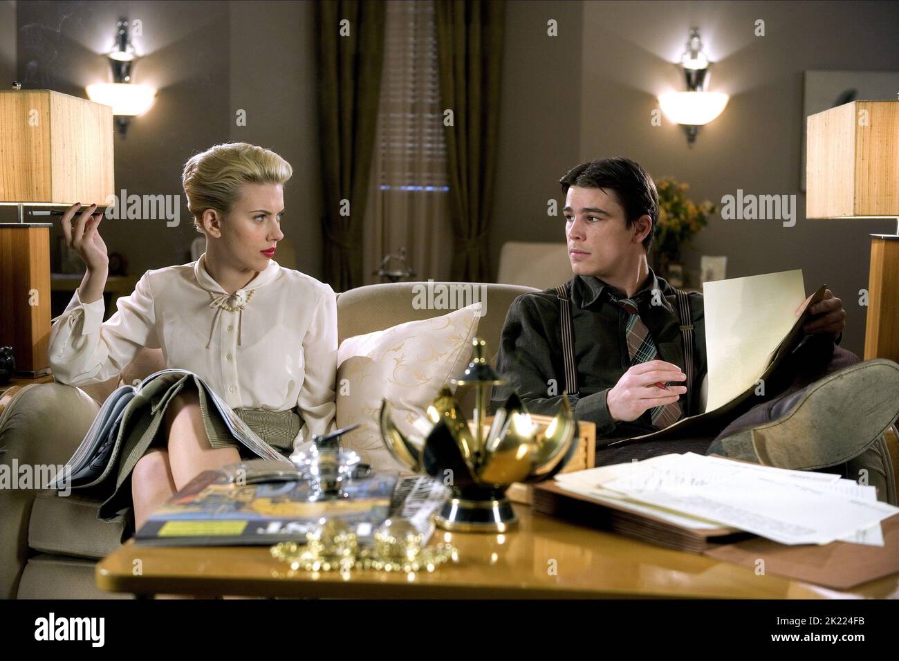 SCARLETT JOHANSSON, JOSH HARTNETT, THE BLACK DAHLIA, 2006 Stock Photo - Alamy