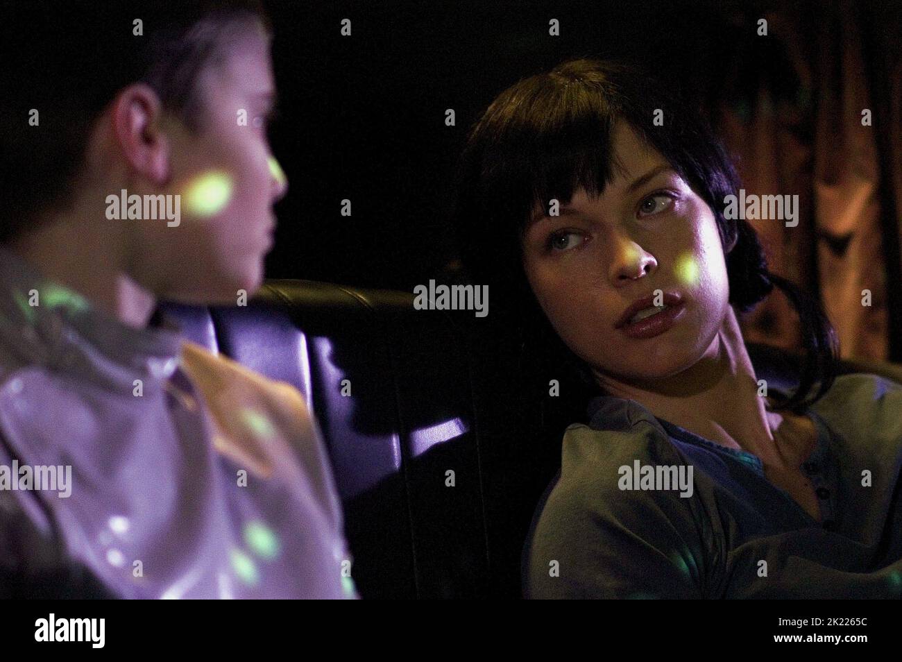 CAMERON BRIGHT, MILLA JOVOVICH, ULTRAVIOLET, 2006 Stock Photo - Alamy CAMERON BRIGHT, MILLA JOVOVICH, ULTRAVIOLET, 2006 Stock Photo - Alamy