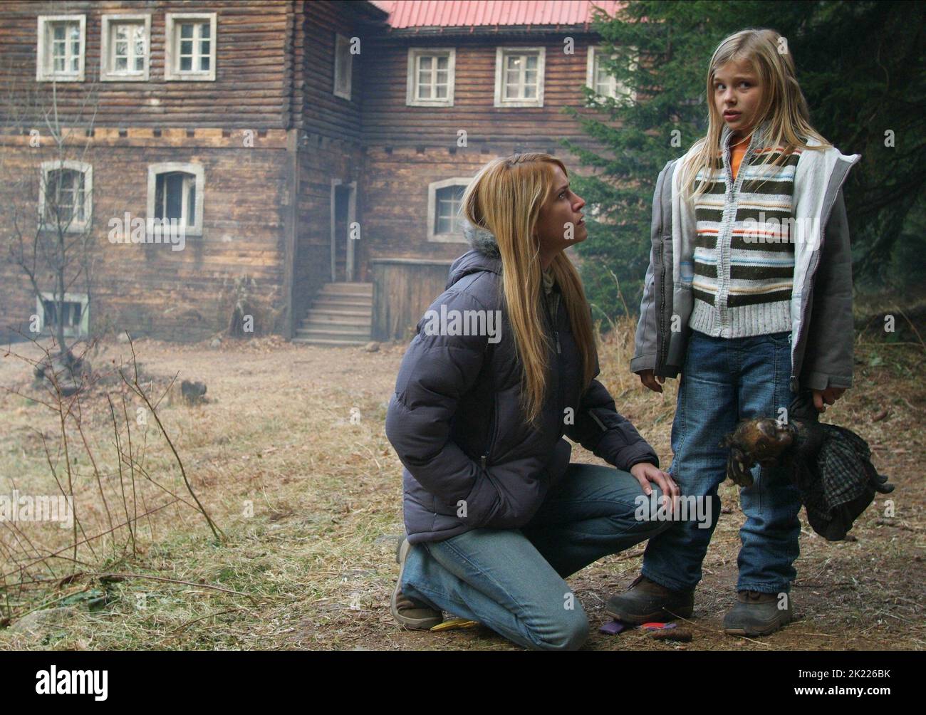 LORI HEURING, CHLOE GRACE MORETZ, WICKED LITTLE THINGS, 2006 Stock ...