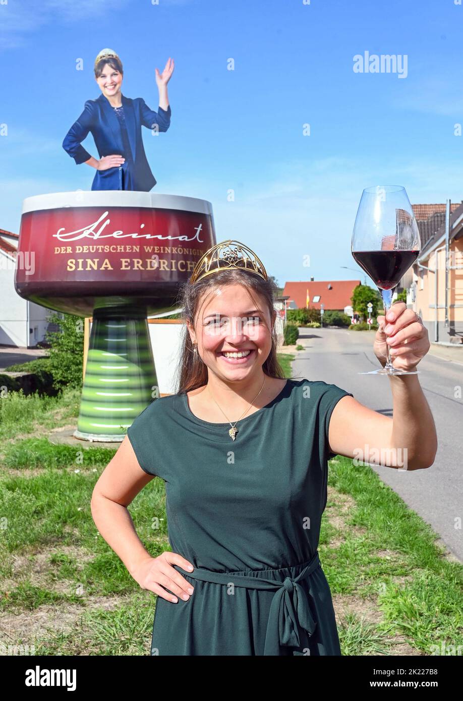 Durbach, Germany. 13th Sep, 2022. Sina Erdrich, 73rd German Wine Queen ...